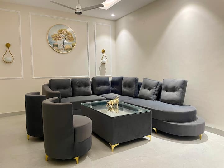 Eternal Bliss By The Ganges - Rishikesh