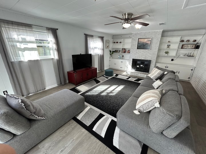 Spacious Pensacola Home: Private Yard & Games - Pensacola, FL