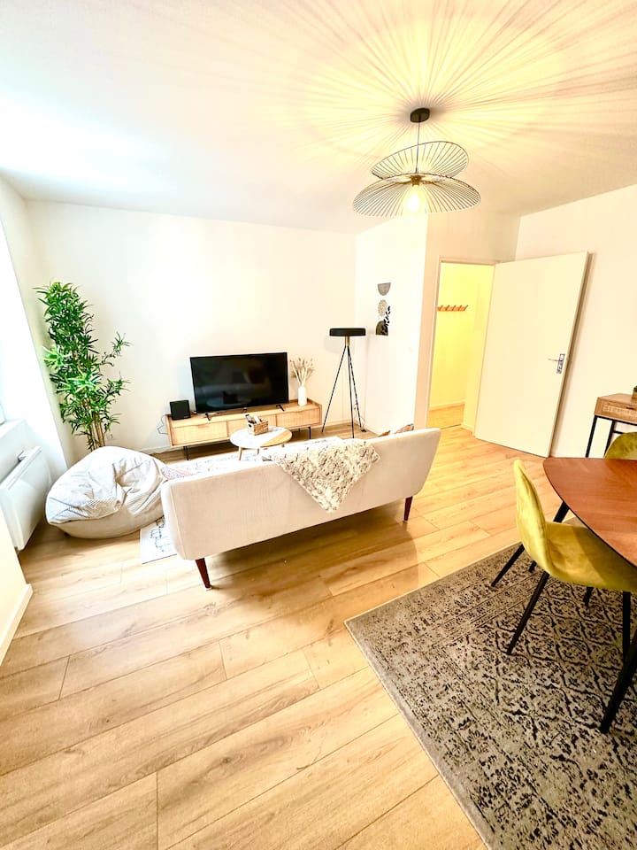 « Le Saint-amour » Chic Et Cosy - Besançon