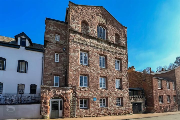 Sophisticated Riverside Home For 6 In Ross On Wye - Ross-on-Wye