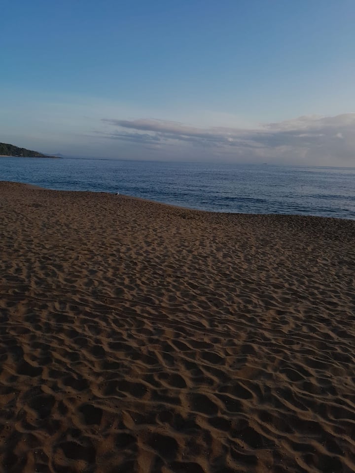 Alugo Casa Na Praia Do Estaleirinho Temporada - Balneário Camboriú