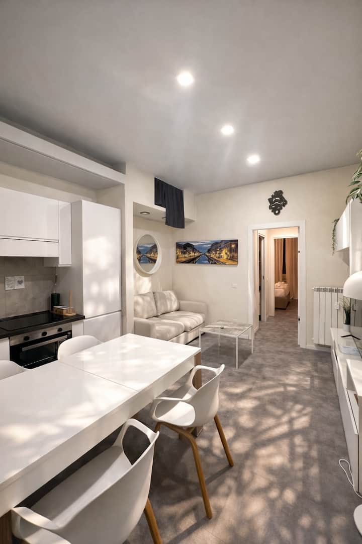 Navigli E Bocconi A 5 Minuti, Central Apartment - Milan