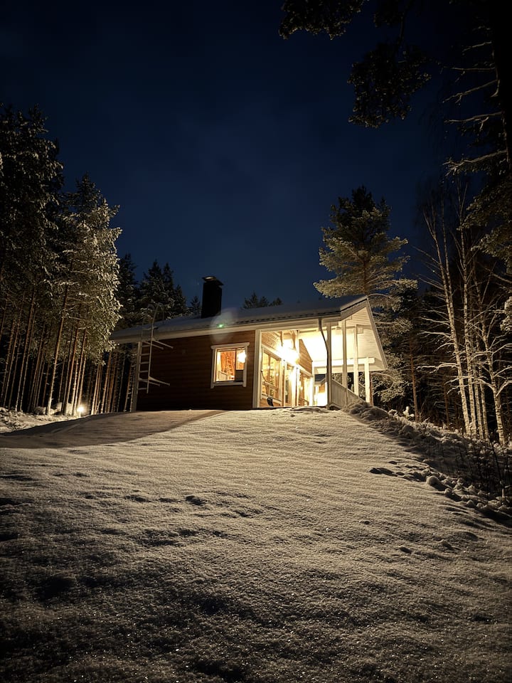 Cozy Cabin On The Lake - Finland