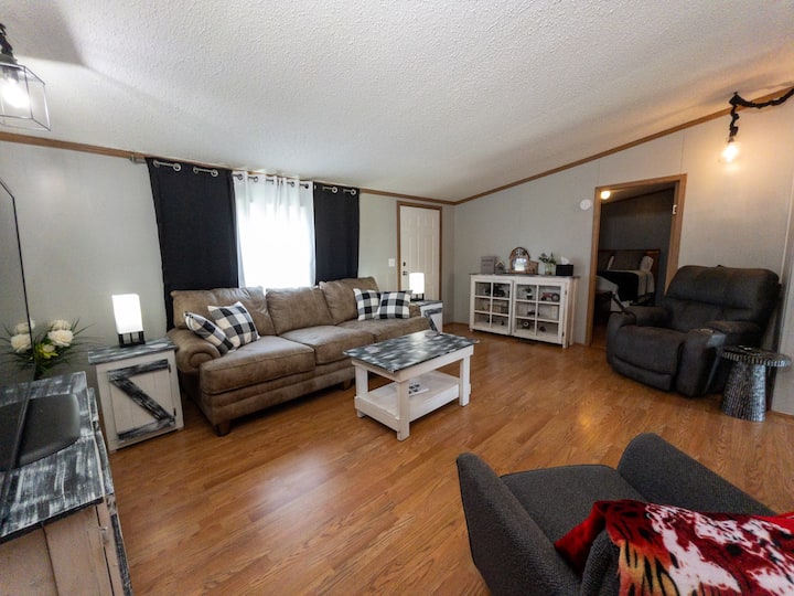 Fran's Farm - Raccoon Lake, Centralia