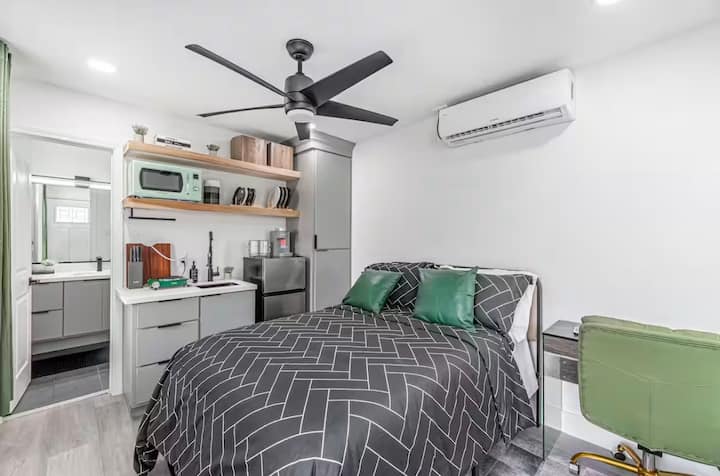 Luxe Tiny Home Retreat Centrally Located|downtown - Houston, TX