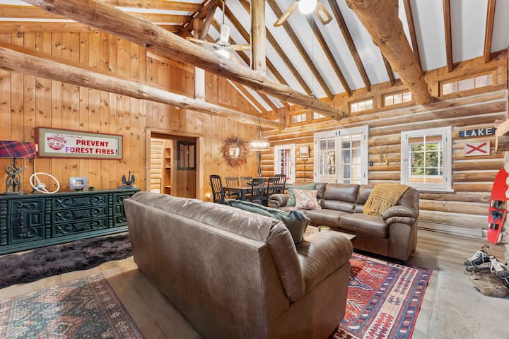 Cozy, Pet-friendly Speculator Cabin • Prime Spot - Adirondack Mountains
