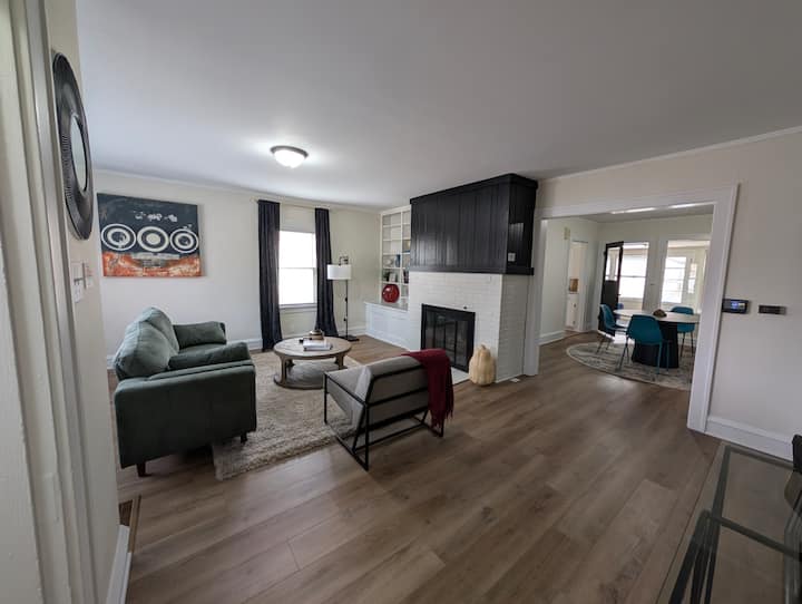 Aspen House On William St. [2] - Champaign