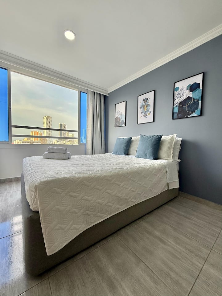 Apartamento Moderno En Laguito - Frente A La Playa - Cartagena