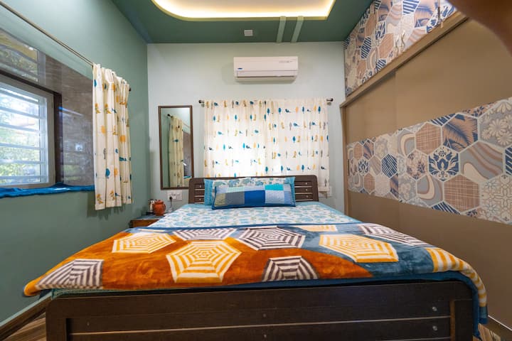 Kinara Homestay-
Garden View - Mandvi