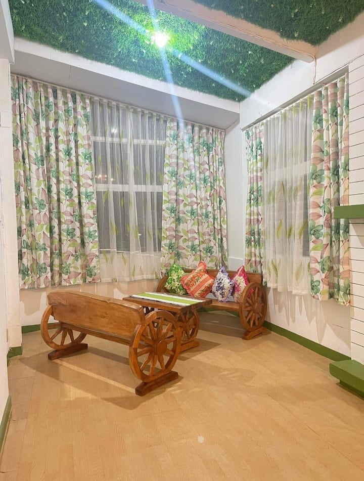 Melbbys Guest House 
Good For 16 - Baguio