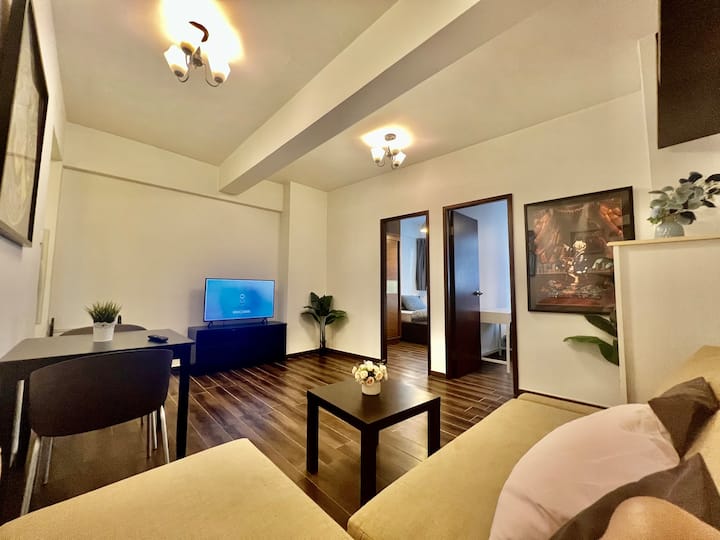 2 Bedroom Spacious Wan Chai - Sai Kung