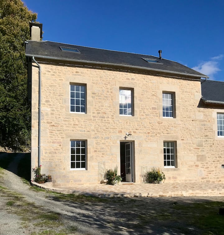 Les Rochers De La Vézère, 8 Pers. Gîte 4 éToiles. - Corrèze