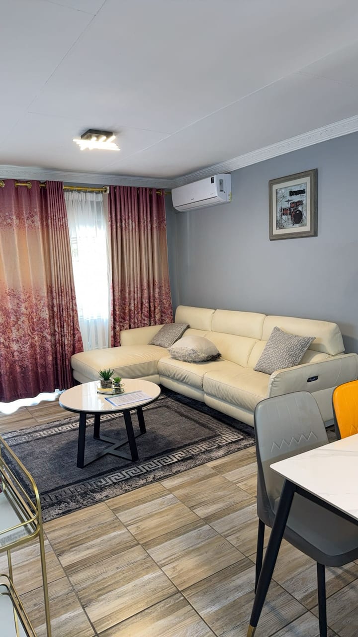 Luxuriously Finished 2 Bedroom. - Midrand