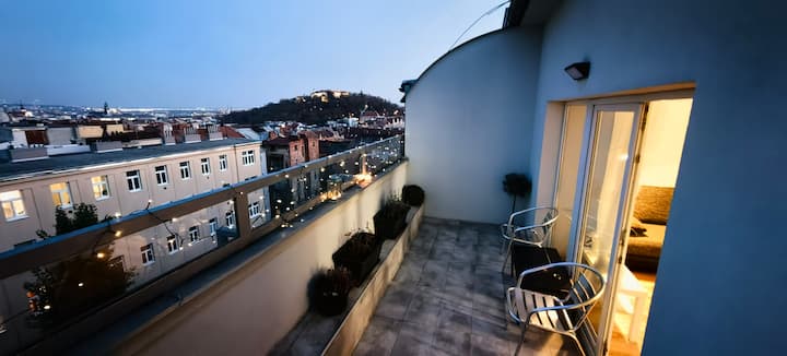 Apartmán S Terasou A Garáží - Brno