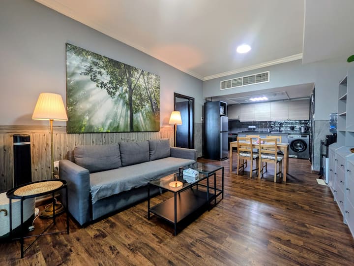 Seabreeze 1bhk Apt With Direct Seaview Balcony - Ajman