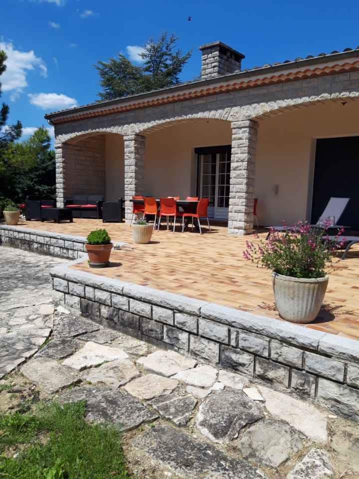 Gîtes La Bressonniere Grande Villa 4 Chambres - Rhône-Alpes