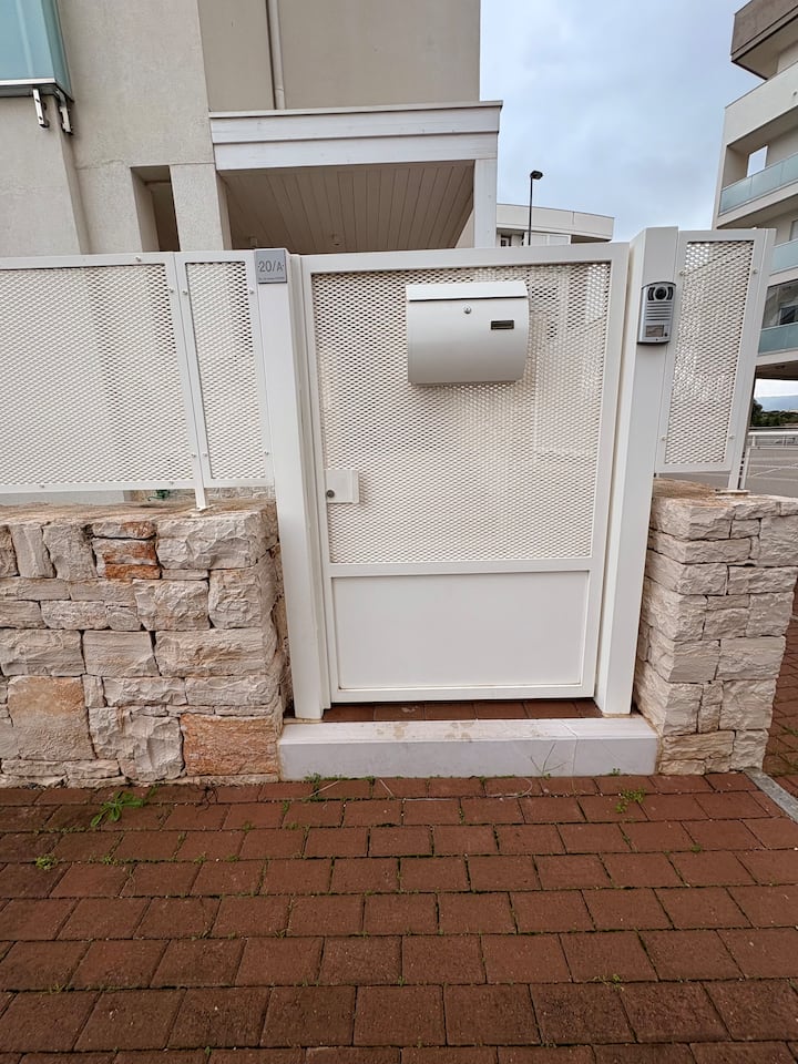 Donna Gemella - Home - Monopoli