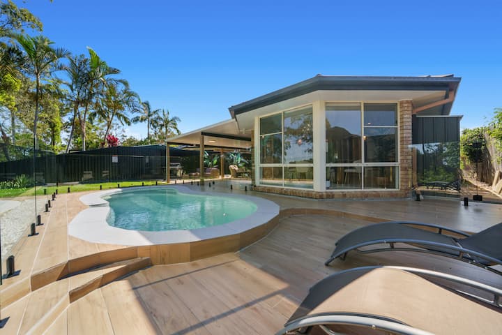 4br Coomera Views! Prime Gold Coast With Pool - Gold Coast