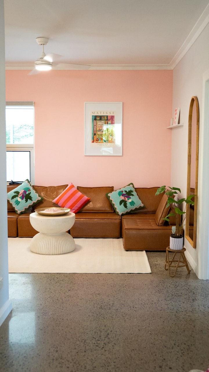 Hillside Hideaway - Lush Hiking Close To The City! - Cairns