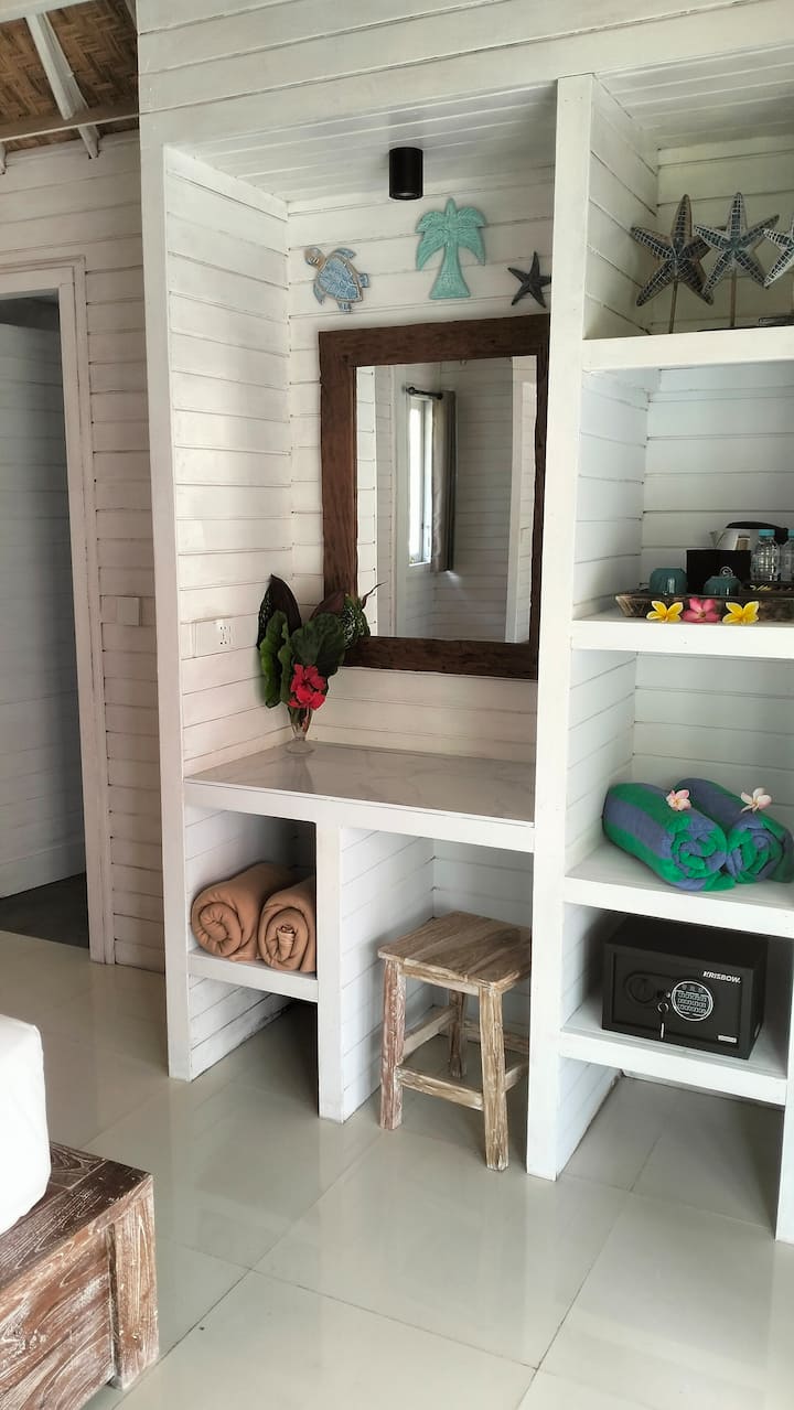 Lebaoh Nusa Cottage Double Delux With Balcony 1 - Indonesia