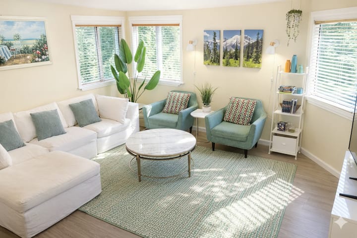 Entire 3br2ba Home: 5 Bed, Ricecooker, Bidet, Yard - Whidbey Island, WA