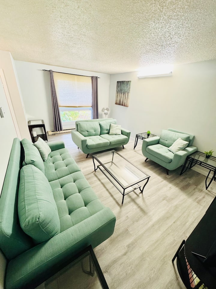 Thunder Bay Serenity | Three Bedrooms | Central - Thunder Bay