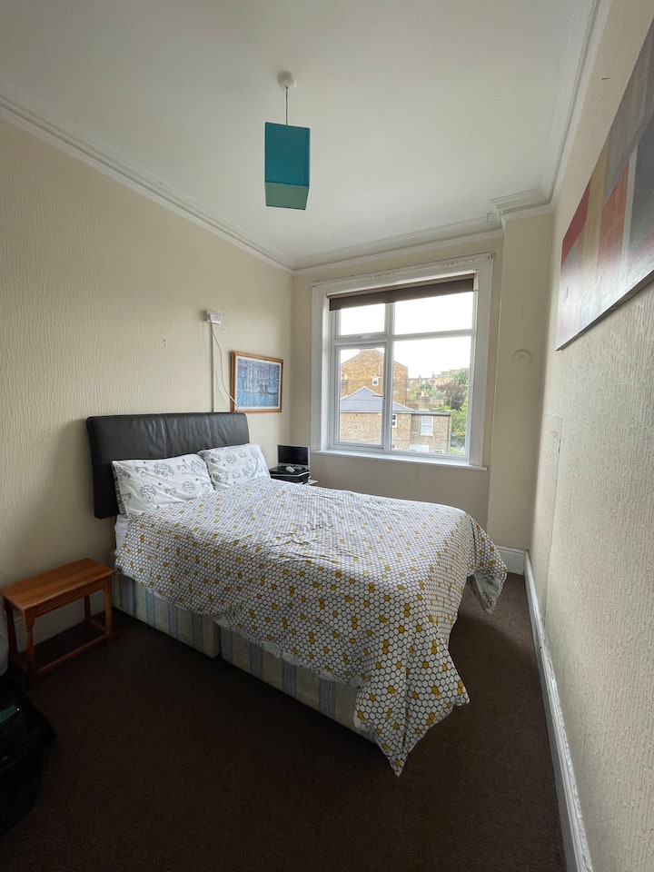 Poet Corner Guest House. Rm2 - London