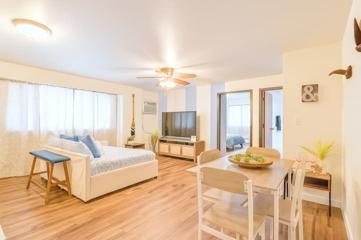 103 Beach Style 1 Bedroom Apt - Cicero, IL