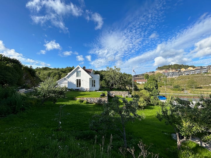 Familievennlig Hjem Med Stor Hage, Nær Dyreparken - Kristiansand