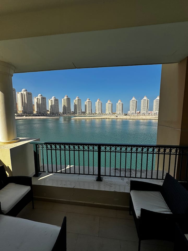 Chalet, Immediate Sea View - Doha