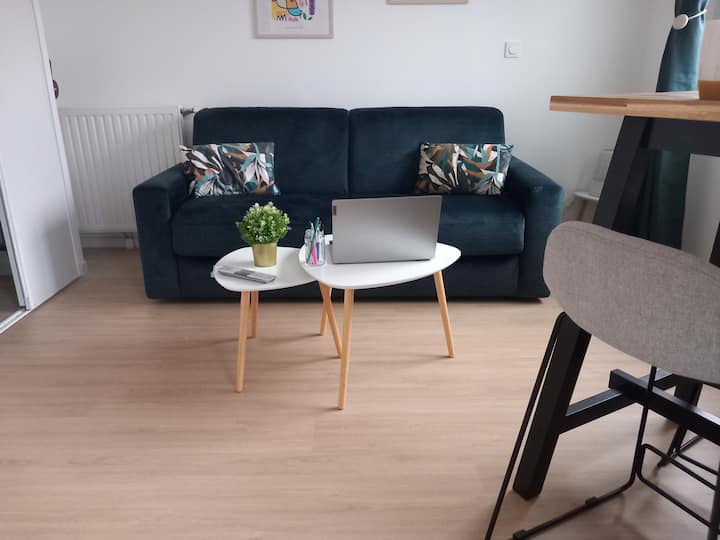 Studio+balcon +Parking Souterrain Proche Gare - Cergy