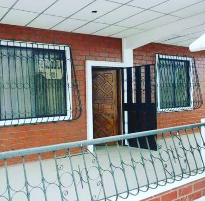 Villa En Puerta Del Sol 1 - - Guayaquil