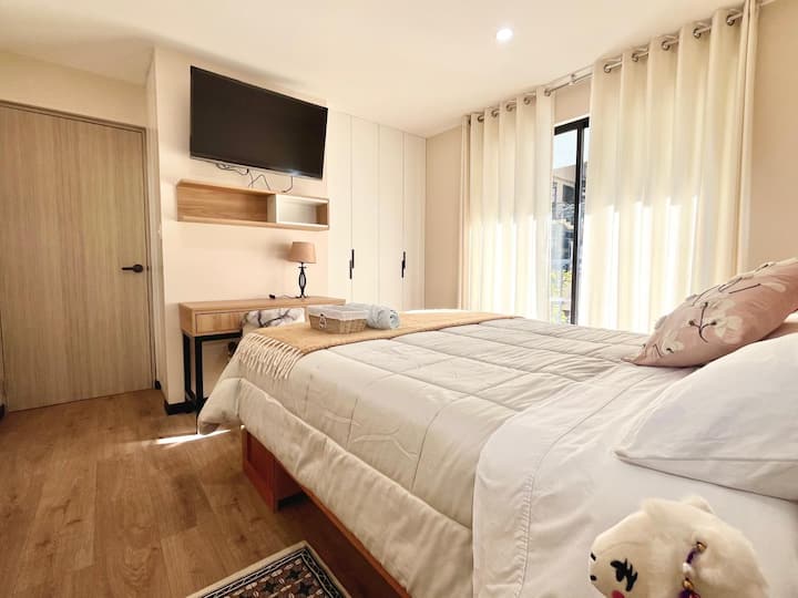 Habitación Tipo Suite En Moderno Departamento - Cuzco