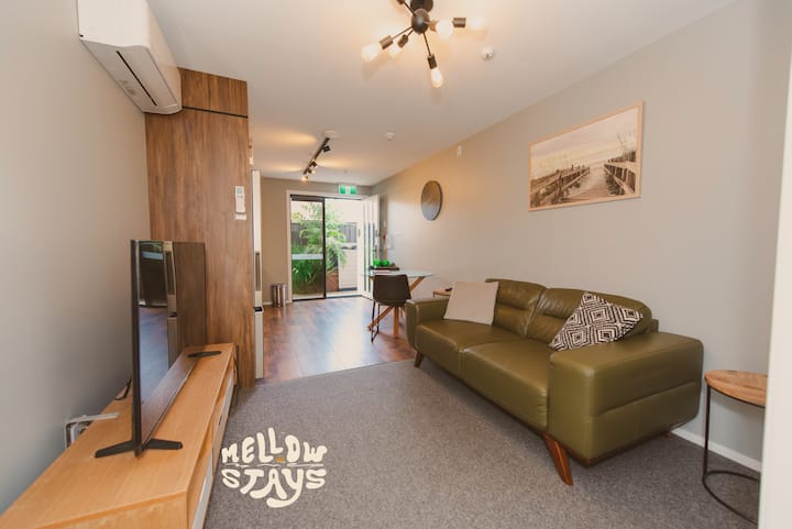 The Residence - Apt 9 - Duel Head Shower - Sky Tv - New Plymouth