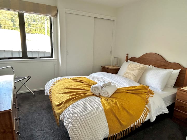 Queenstown Retreat: Walk To Airport & Lake - Lake Hayes