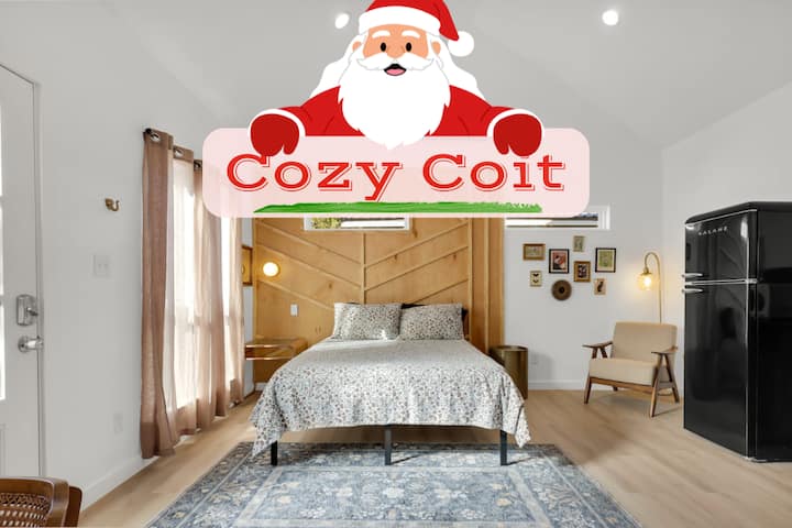That Cozy Coit | New Spacious Studio - Denton, TX