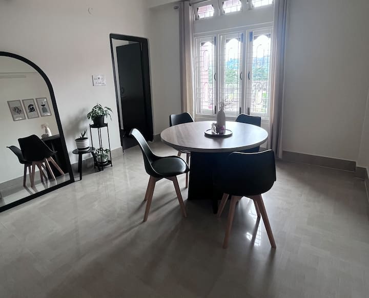 Bkr Homestay (2bhk) | Balcony With River View - Itanagar