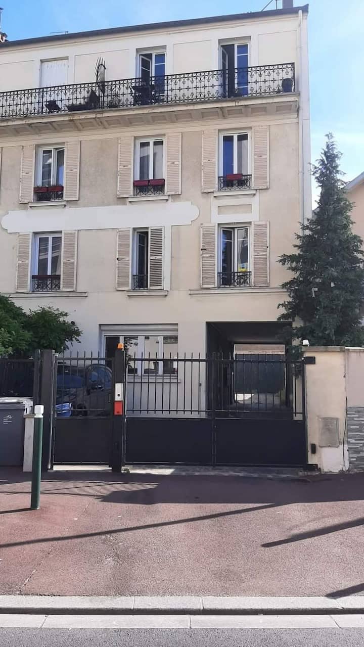 Nanterre La Défense Logement Entier - ibis Nanterre La Défense