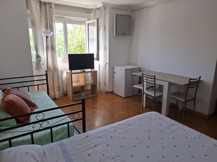 Habitación Cuádruple +20 M² Con Baño Privado - Pinto