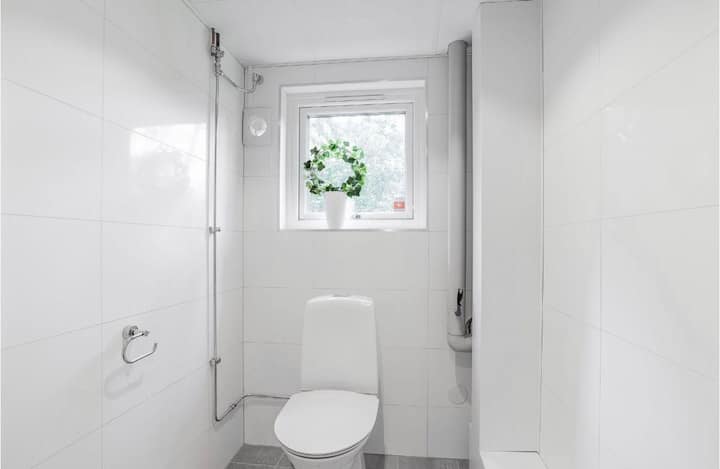 Room In Nice Villa In Kåbovägen - スウェーデン ウプサラ