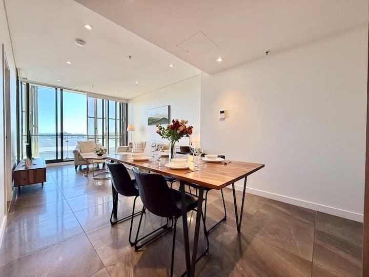 Modern 2 Bedroom Apartment In Heart Of Sydney Cbd - Sydney