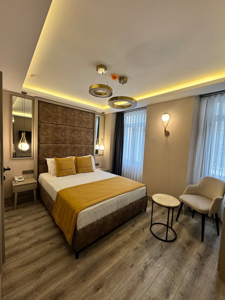 İStiklale 100 M Süper Deluxe Oda - Karaköy