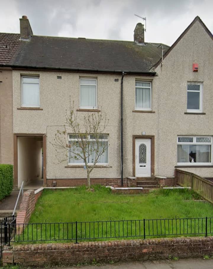 Group Friendly 3 Bedroom House - Strathaven