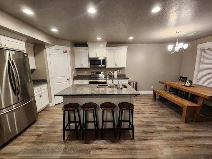 Luxury Bear Lake Escapes - Bear Lake State Park, St Charles