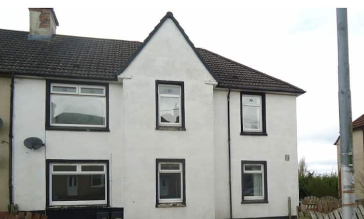 3 Bedroom Ground Flat. - Motherwell