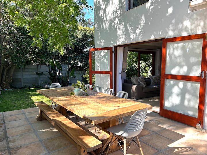 Poolside Bliss. Kommetjie. Just Listed. - Cape Town