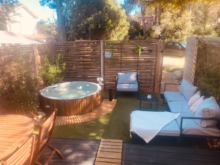 Le Bungalow Du Mas 
Mini Piscine Privée . - Villeneuve-lès-Avignon