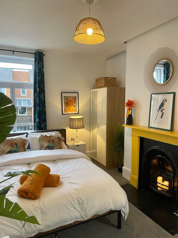 Private Room In Shoreditch - Room 8 - London