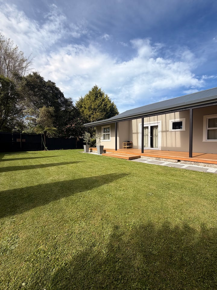 Stylish Stay Near Christchurch Airport - Kaiapoi
