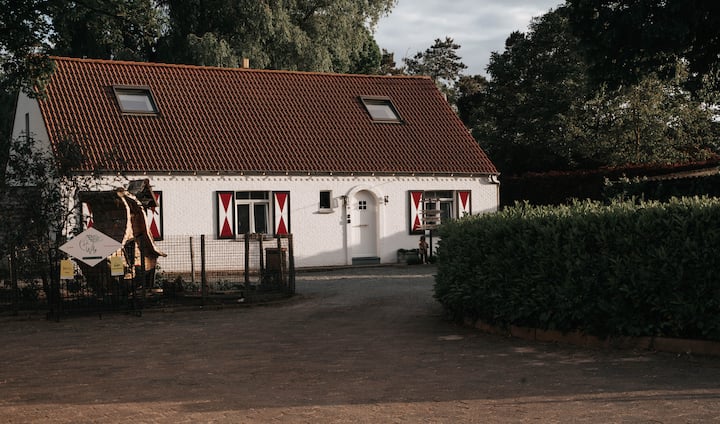 Luxe Logeerkamers Met Privébubbelbad - Antwerp